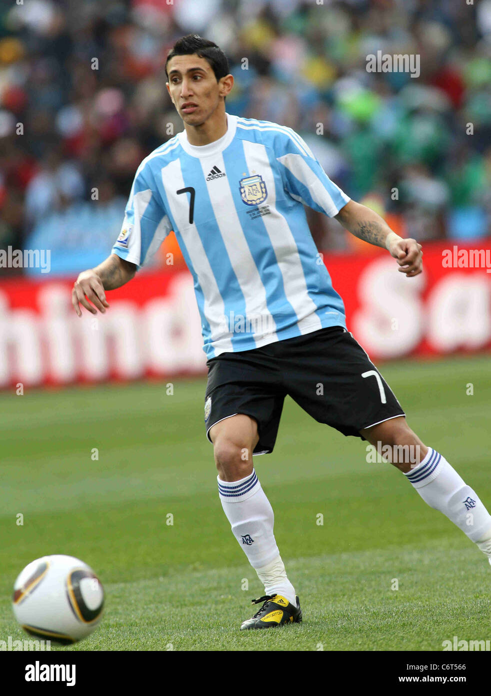 Leonard DiMaria Argentina beat Nigeria 1-0 in the 2010 Fifa World Cup ...