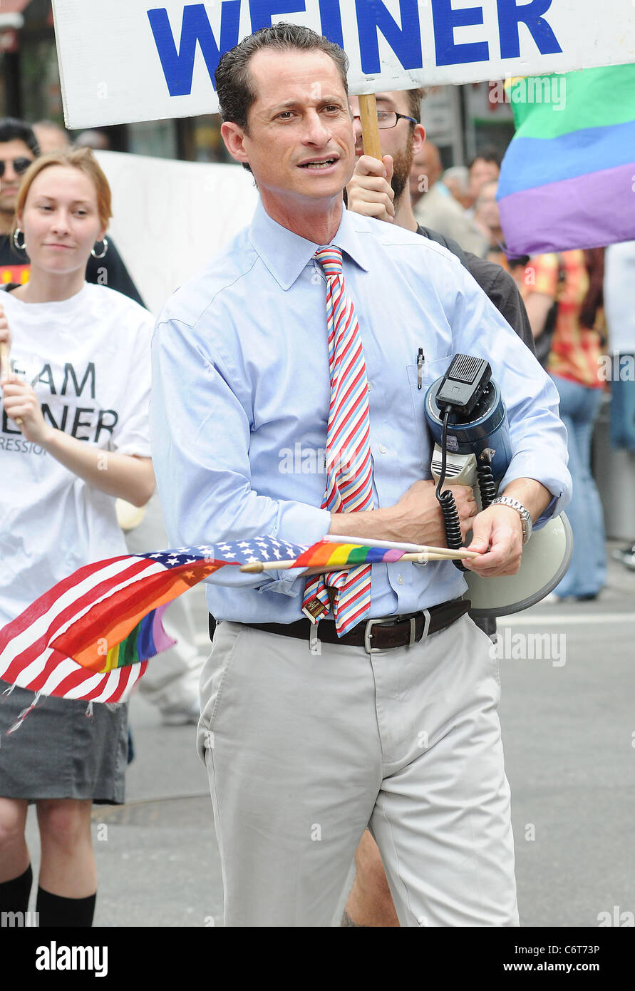 Anthony Weiner, 2010 Queens Pride Parade New York City, USA - 06.06.10 ...
