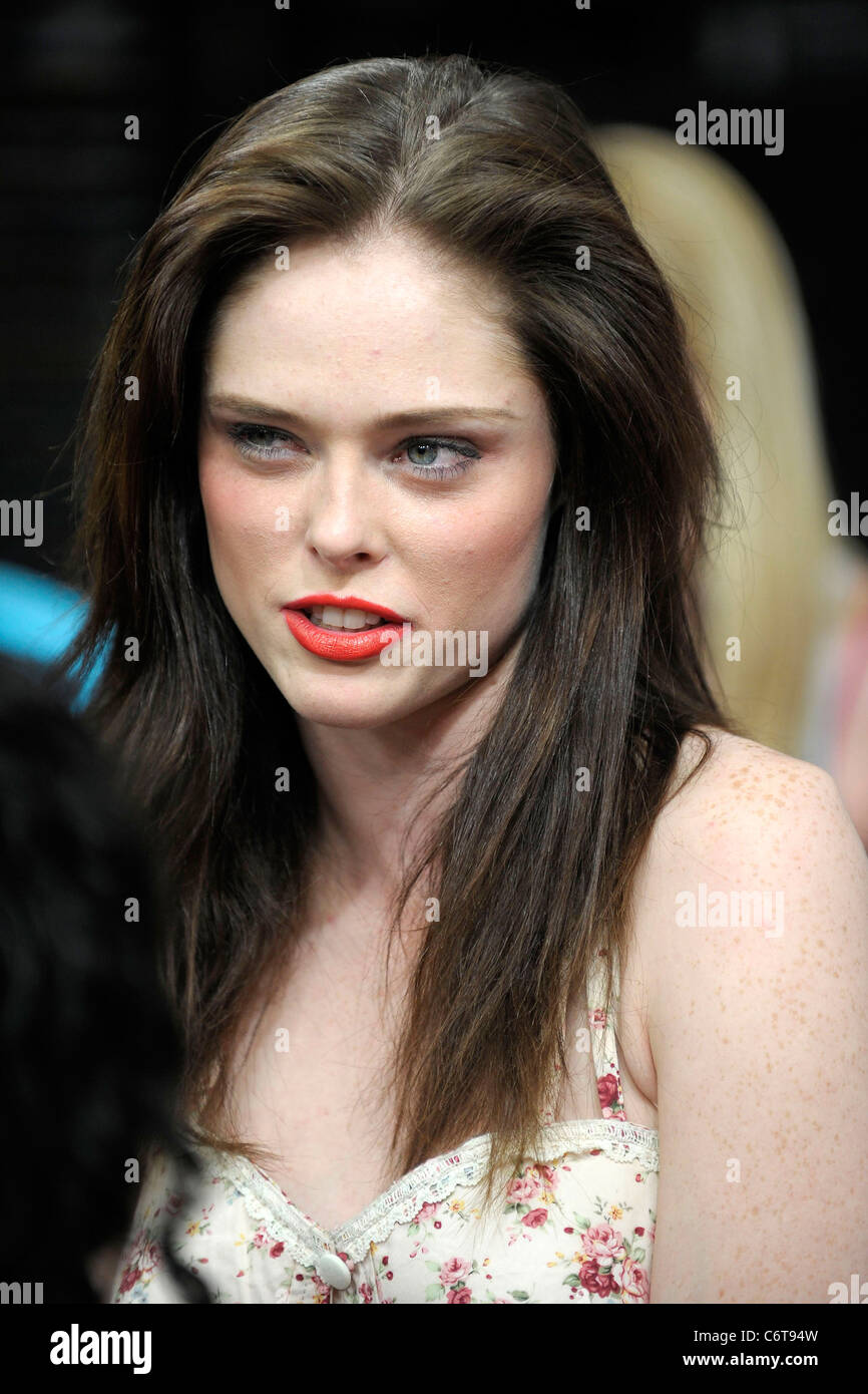 Canadian supermodel Coco Rocha appearances on Much Music's MuchOnDemand ...