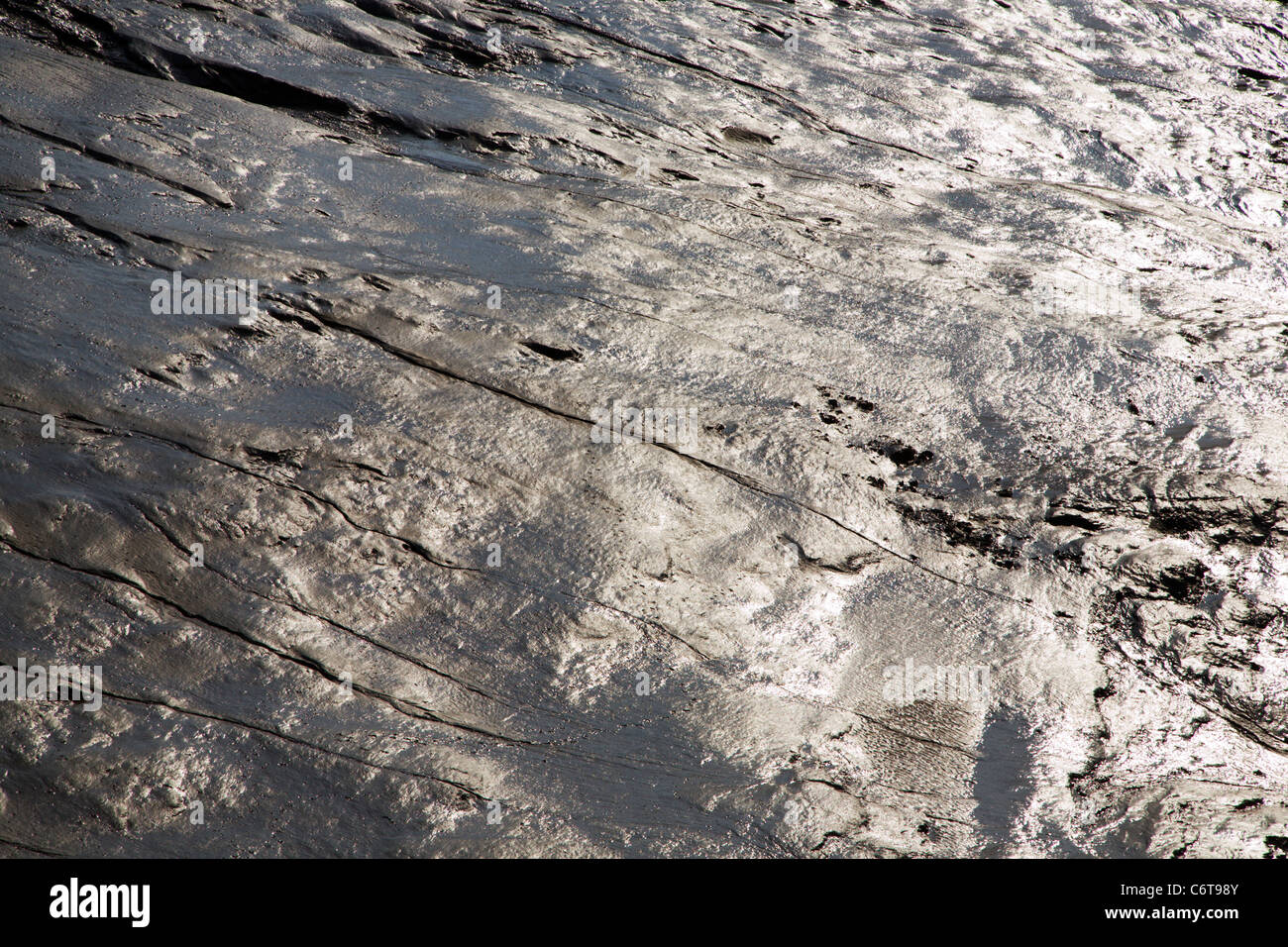 Riverbed mud hi-res stock photography and images - Alamy