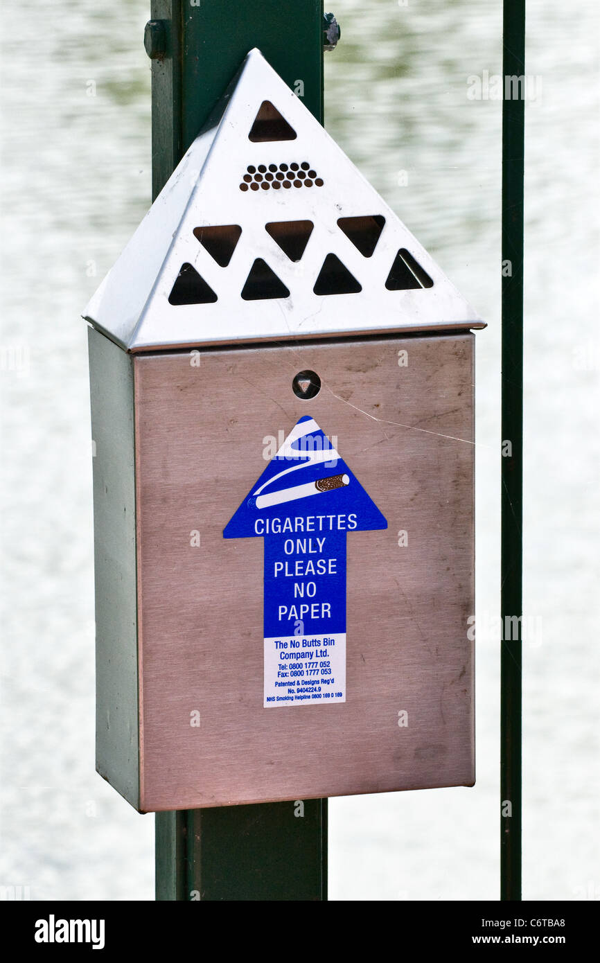 Cigarettes only please sign. Ash collector England, UK Stock Photo - Alamy