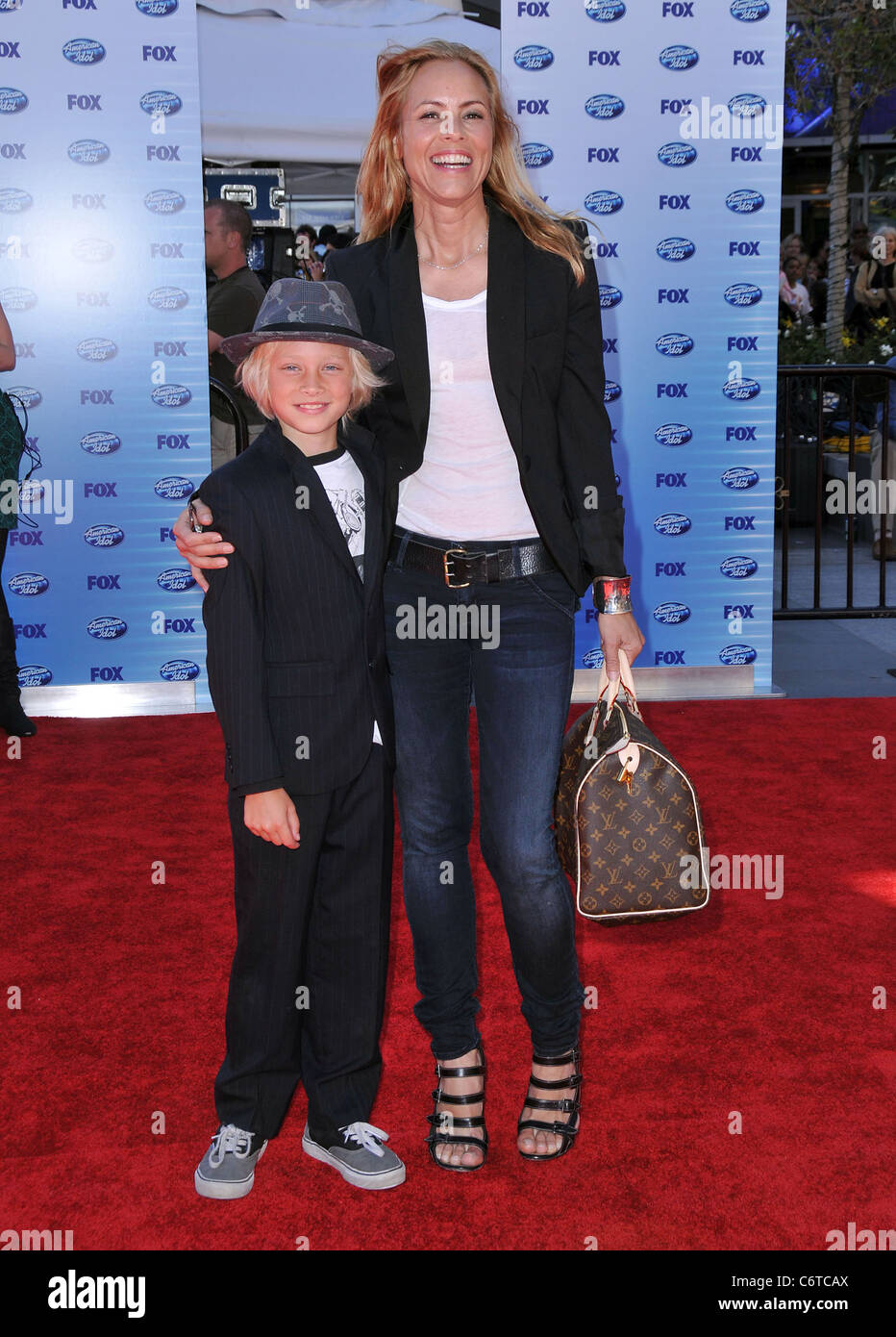 Maria Bello and son Jack The American Idol Season 9 Finale at the Nokia ...