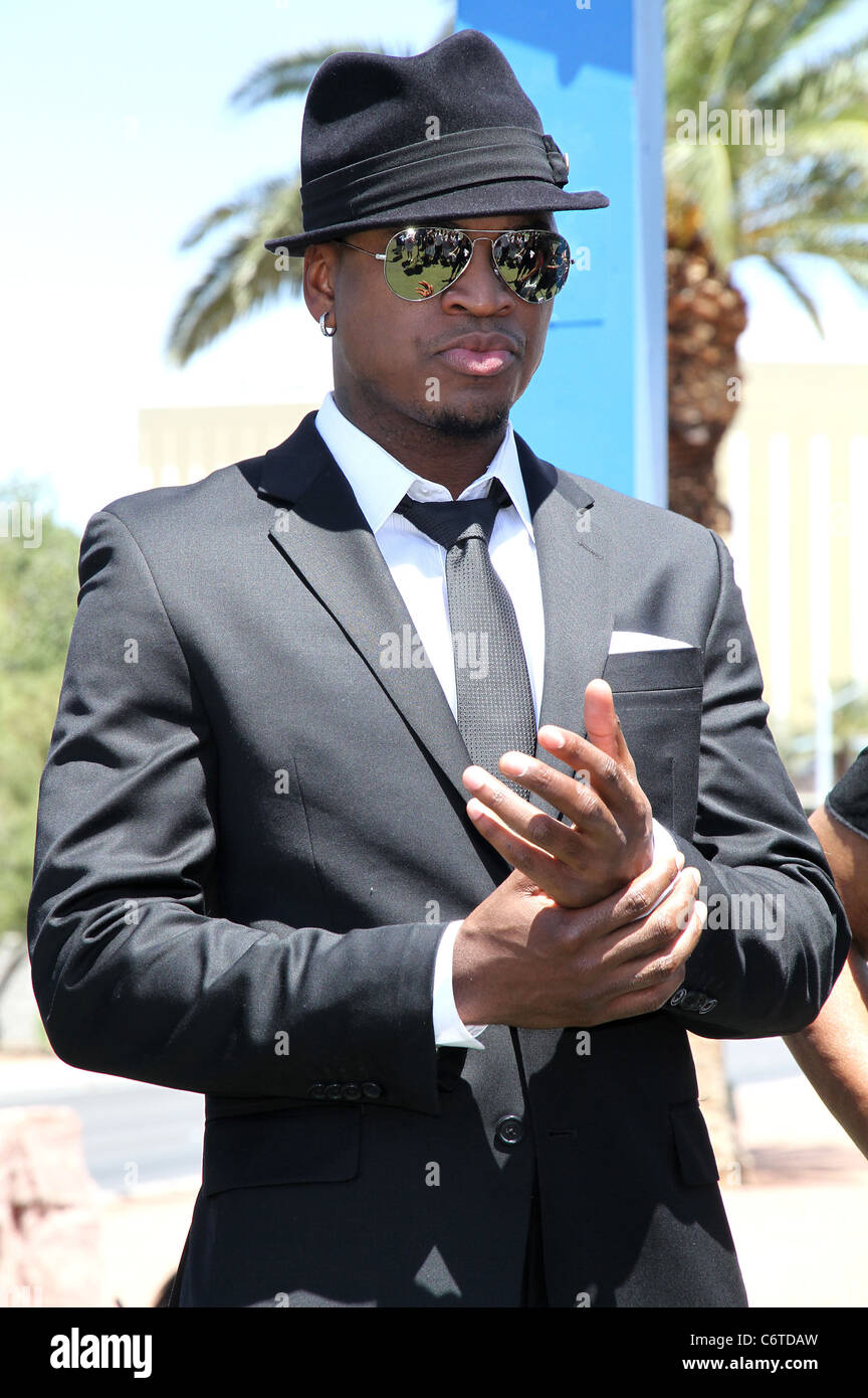 Grammy Award-winning singer Ne-Yo campaign launch of "Be A Gentleman ...