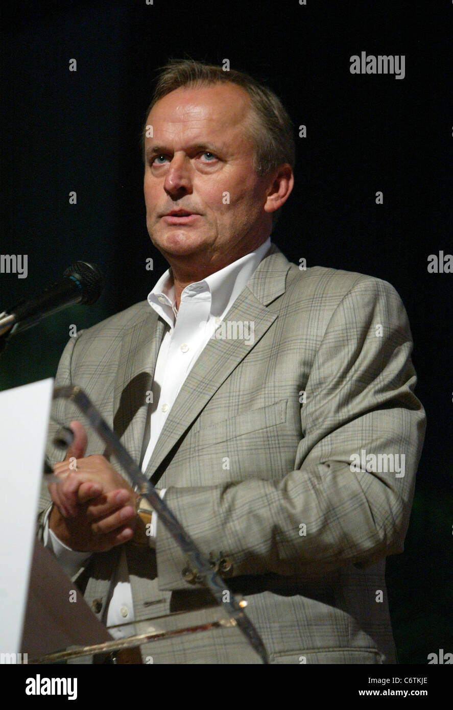 John grisham book hi-res stock photography and images - Alamy
