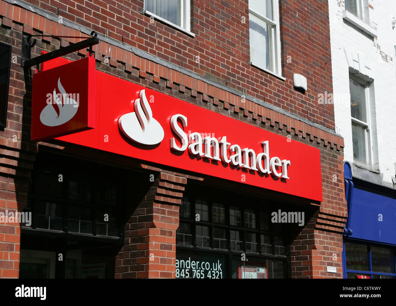 Santander shop hi-res stock photography and images - Alamy