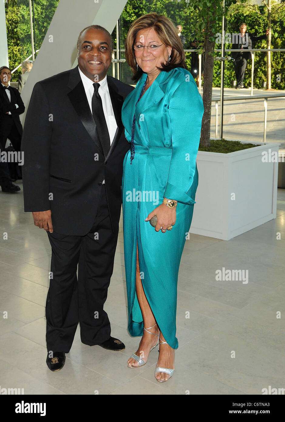 Jeffrey Banks, Fern Mallis 2010 CFDA Fashion Awards at Alice Tully Hall ...