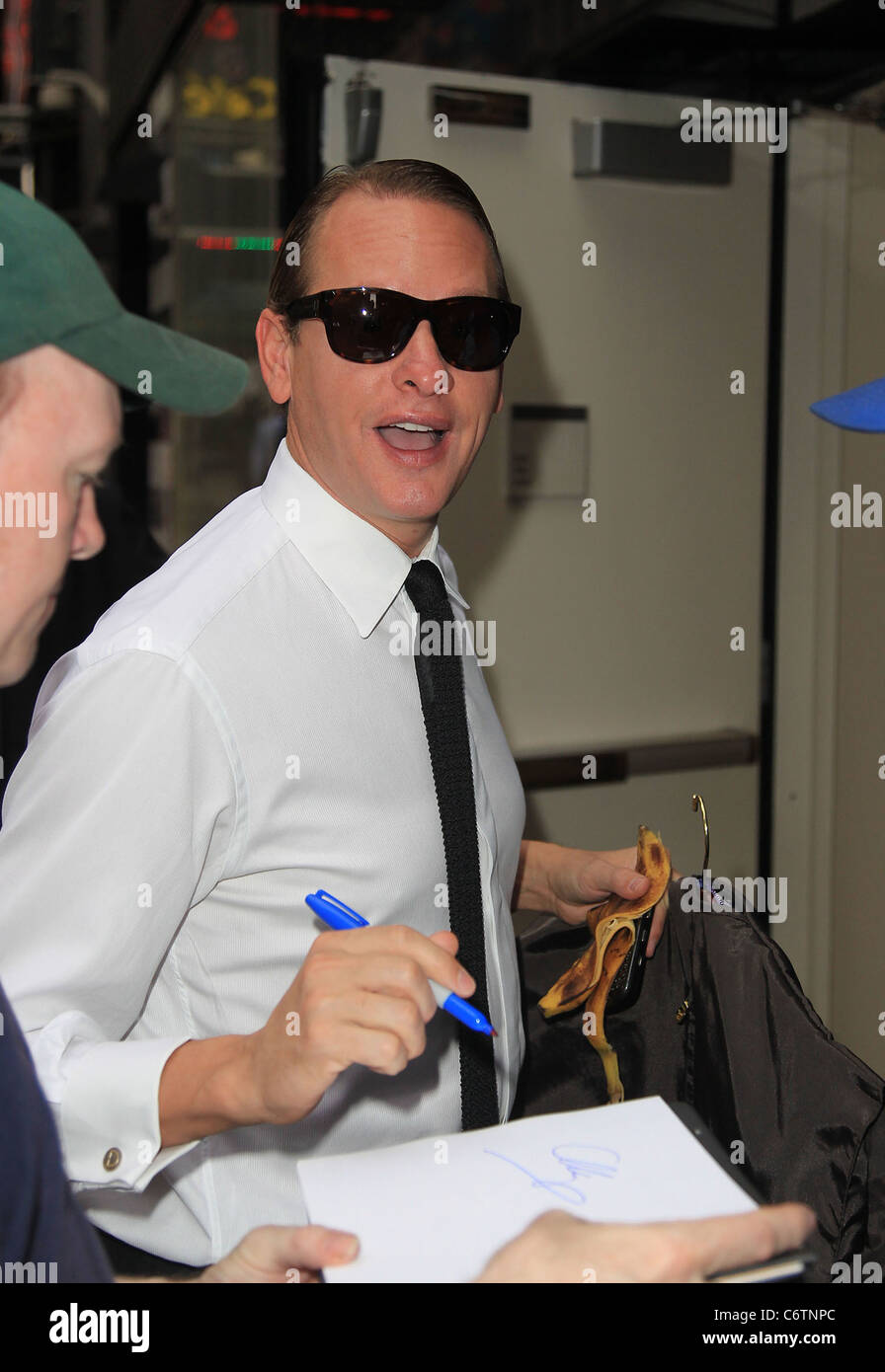 Carson Kressley outside the NBC building New York City, USA - 14.06.10 ...