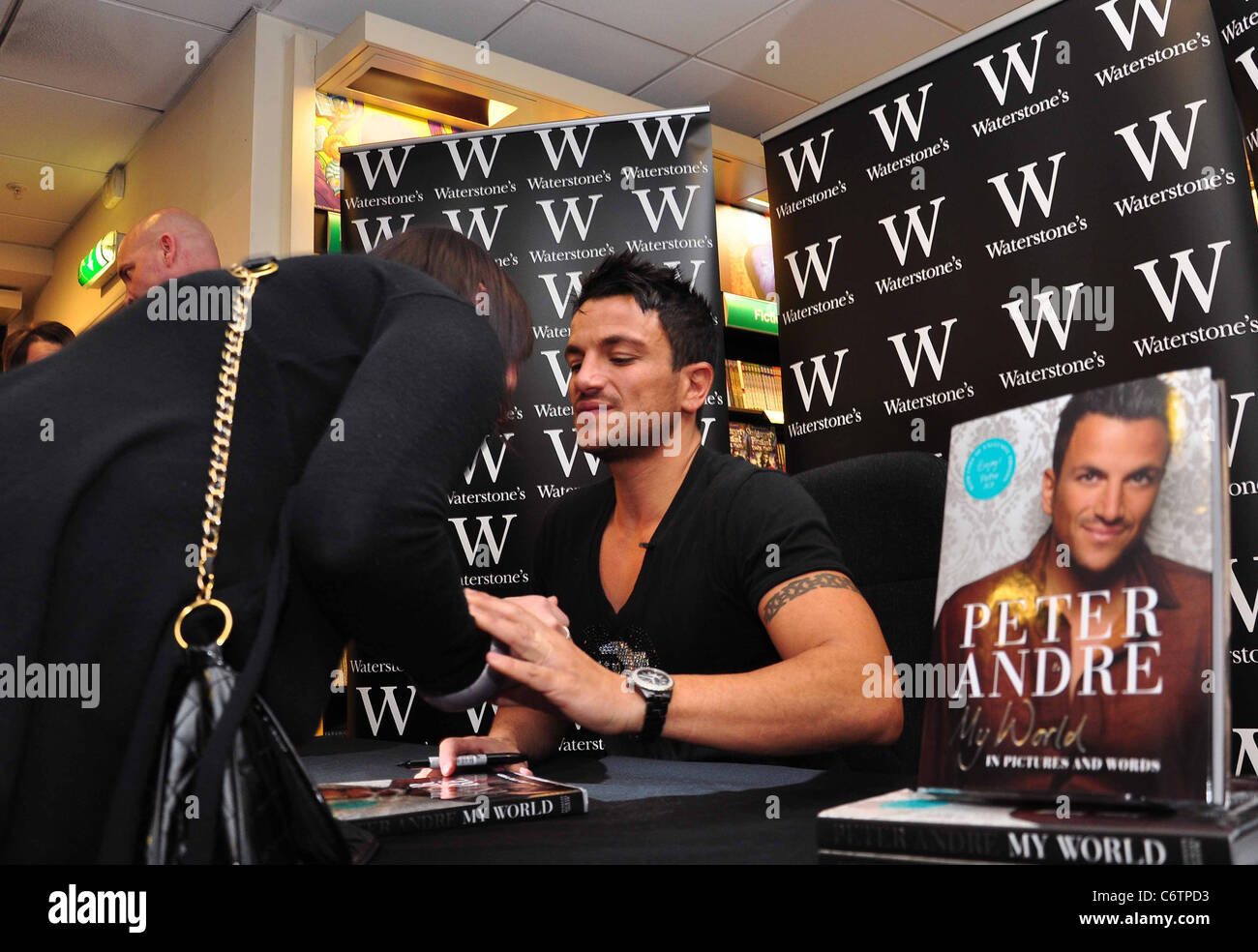 Peter Andre signs copies of his book 'My World' at Waterstones Ocean ...
