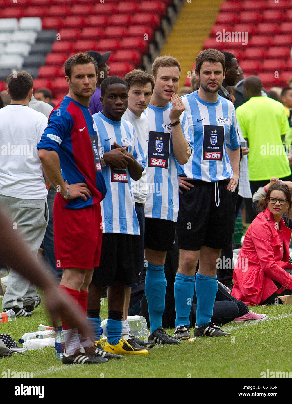 The Sun Bizarre Team and Celebrities - Tinchy Stryder, Olly Murs and ...