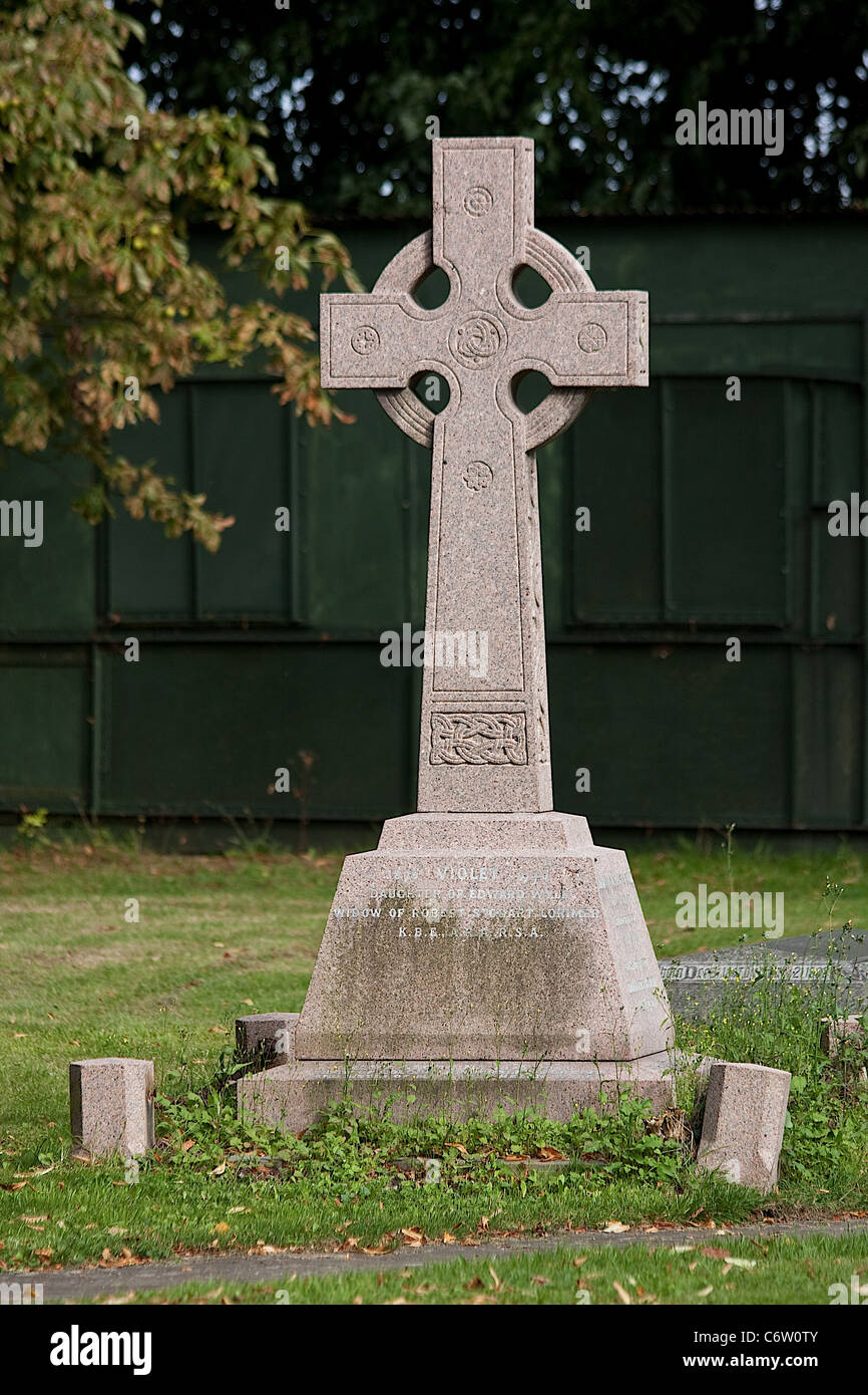 Denham buckinghamshire hi-res stock photography and images - Alamy
