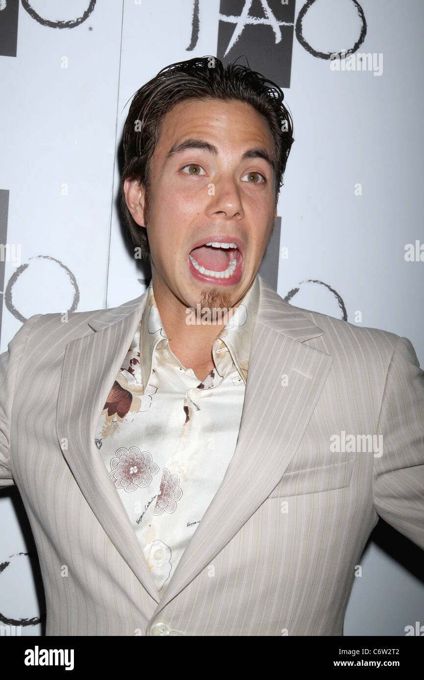 Apolo ohno magazine hi-res stock photography and images - Alamy