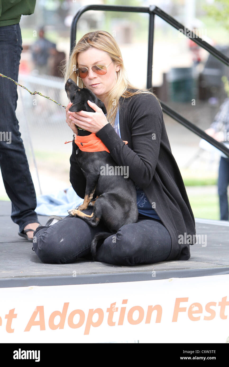 Amy Smart Best Friends Los Angeles Spring Super Adoption Festival at ...