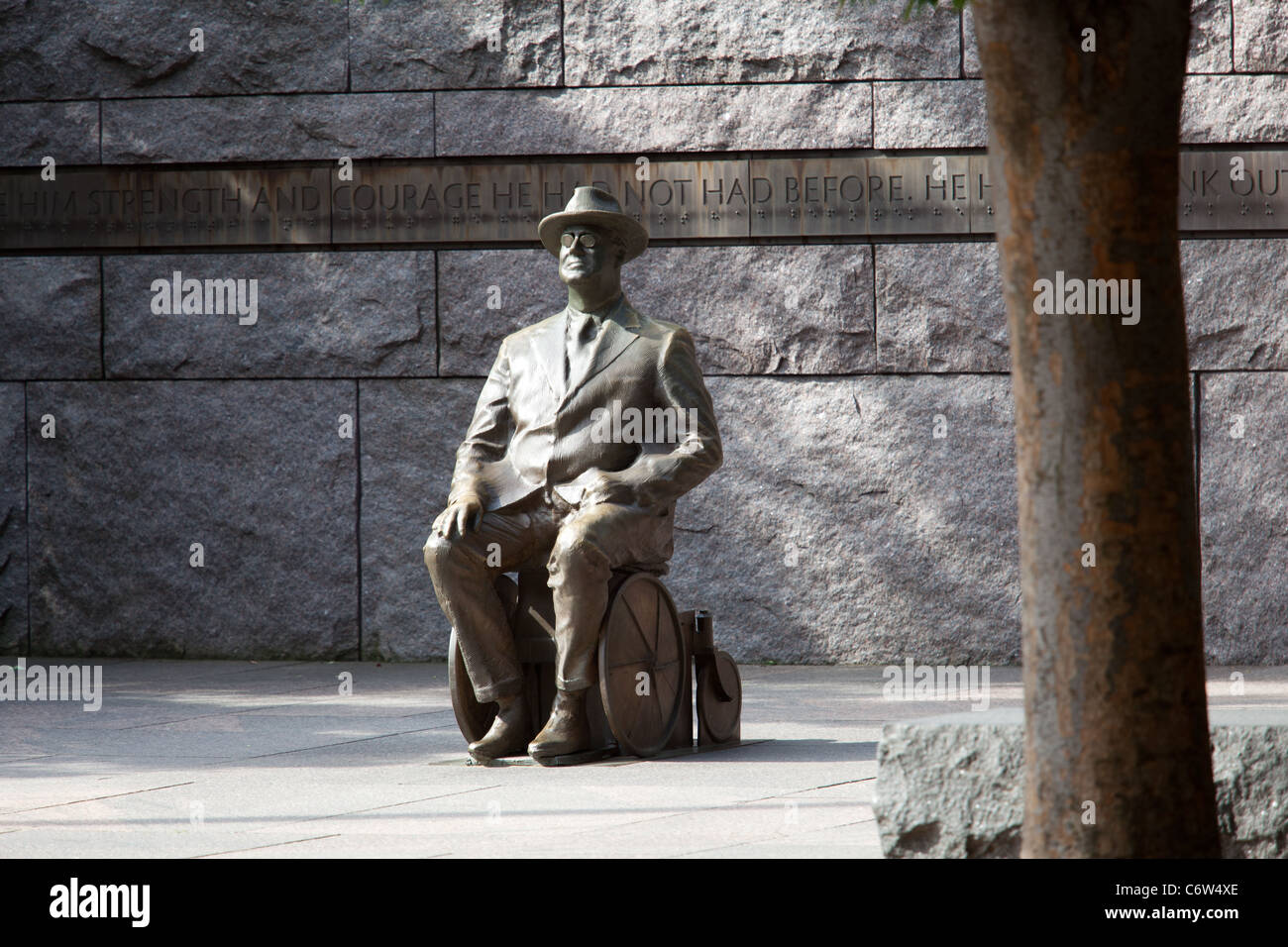 Distant telephoto shot of the statue of President Roosevelt in a ...