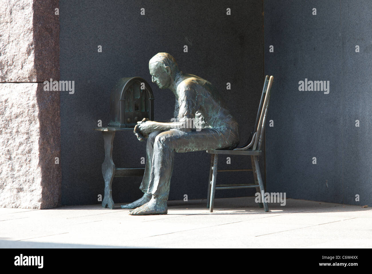 Roosevelt memorial statue radio hi-res stock photography and images - Alamy