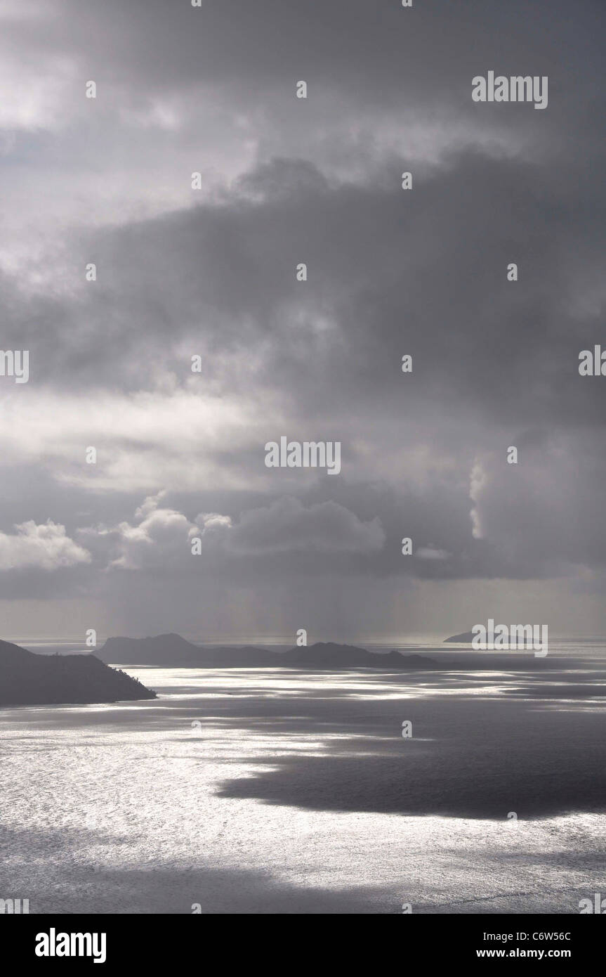 Storm in Ocean Indian, Praslin Island, Seychelles Stock Photo - Alamy