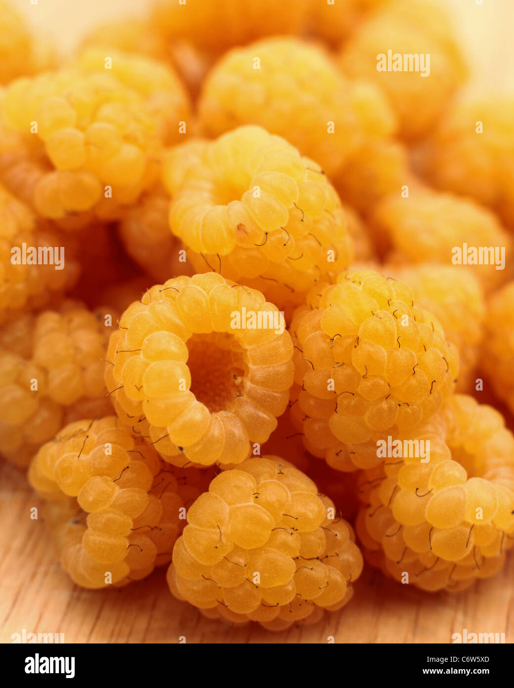 Pile of yellow hi-res stock photography and images - Alamy