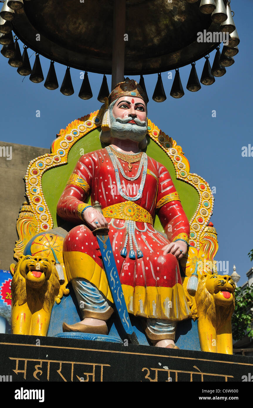 Sikh statue hi-res stock photography and images - Alamy