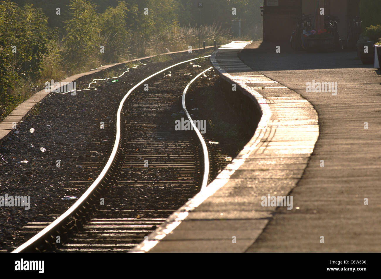 Curved railway line hi-res stock photography and images - Alamy