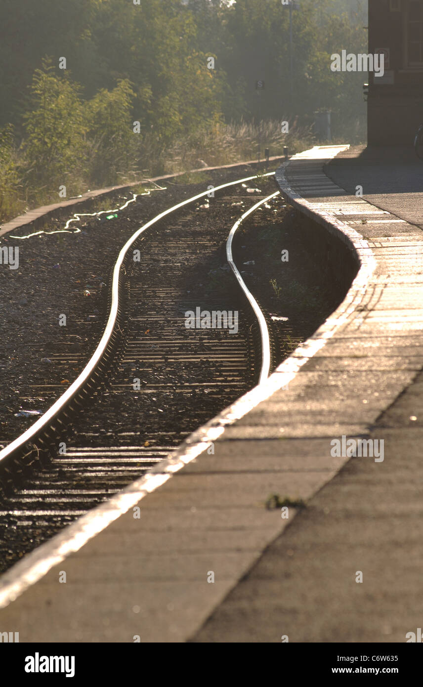 Curved railway line hi-res stock photography and images - Alamy