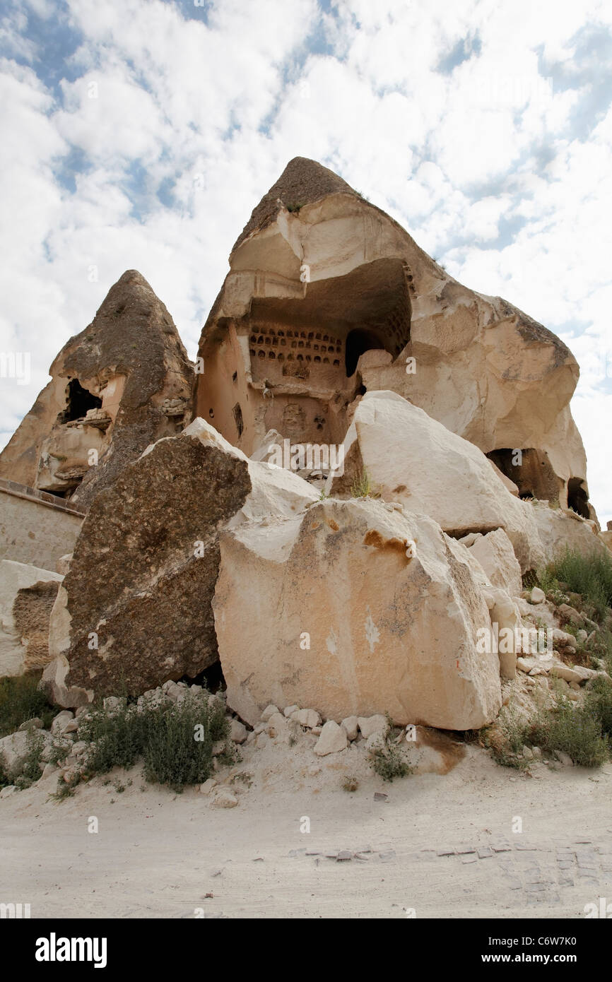 Cave of pigeons hi-res stock photography and images - Alamy