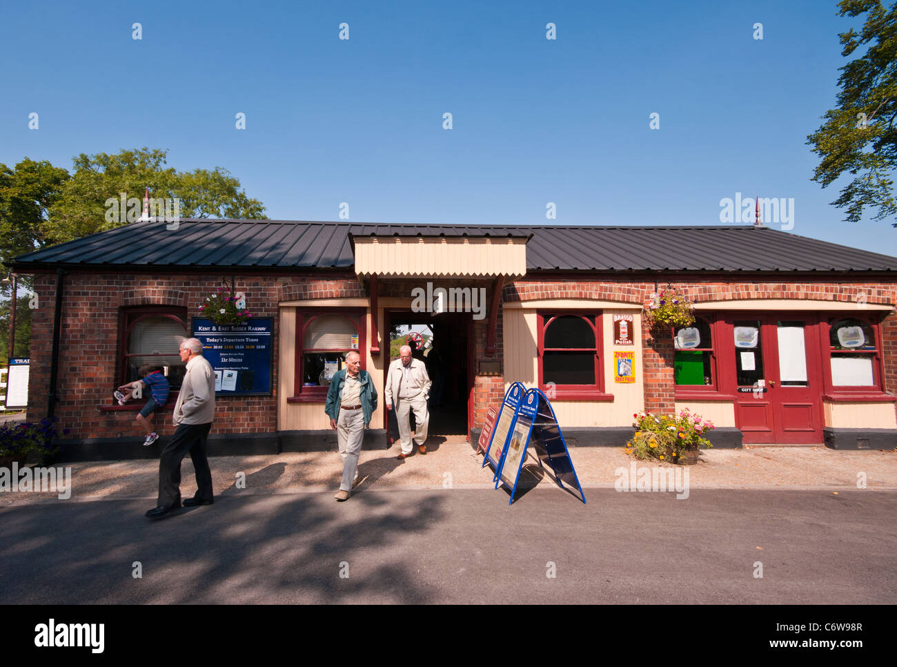 Kent and east sussex railway hi-res stock photography and images - Alamy