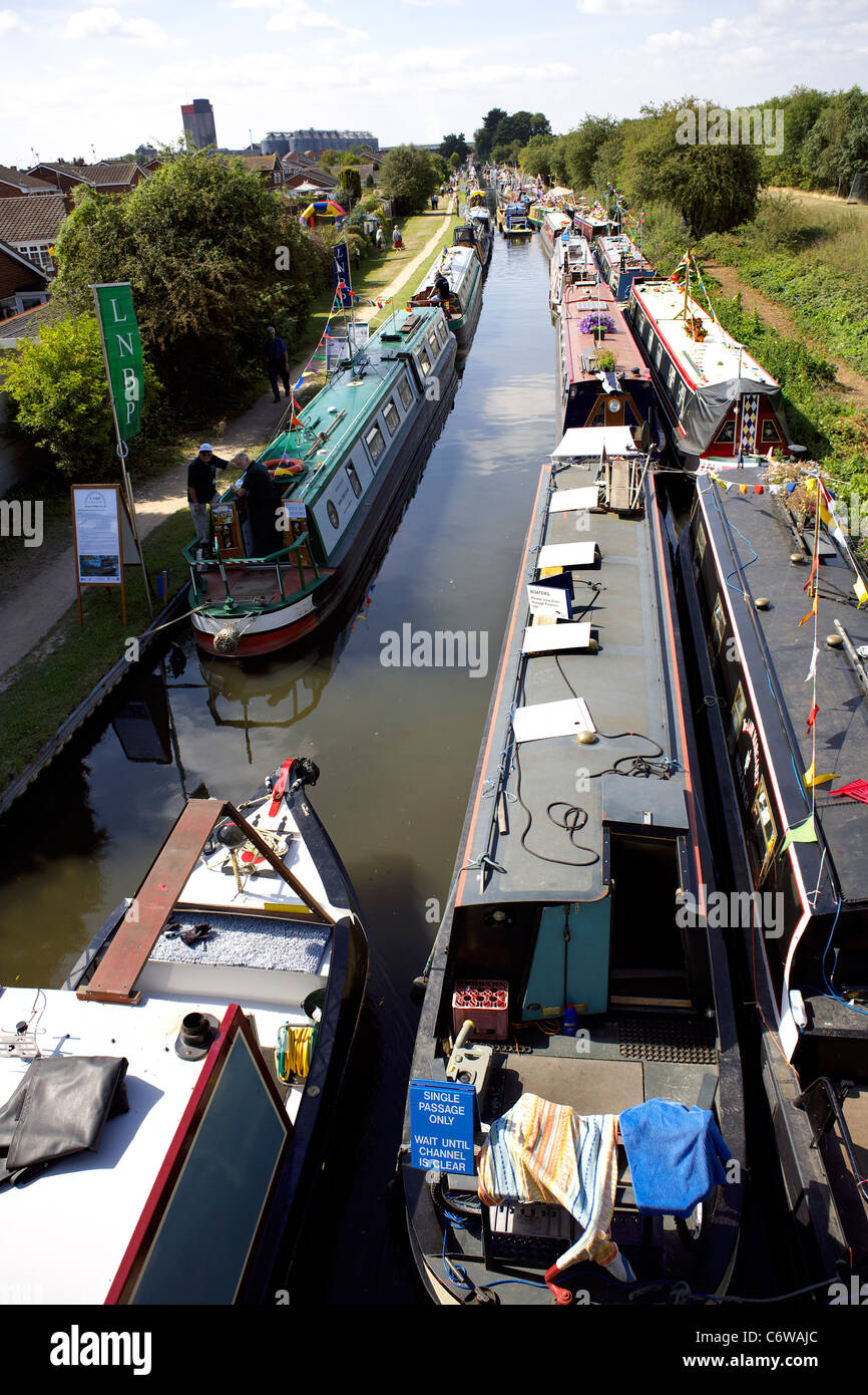 English narrow boat bunting hi-res stock photography and images - Alamy