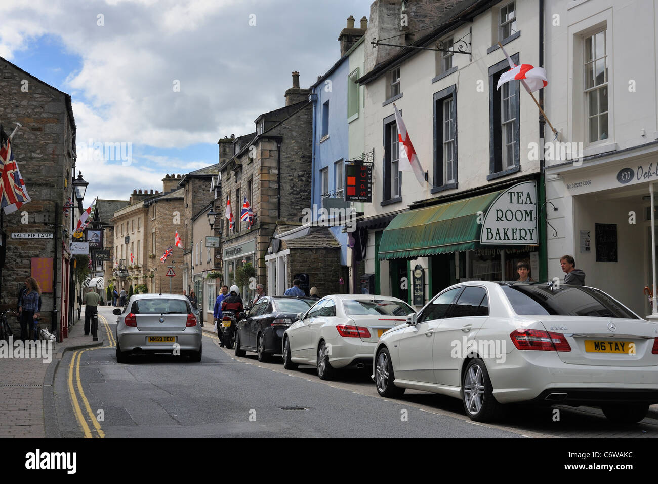 Kirkby town centre hi-res stock photography and images - Alamy