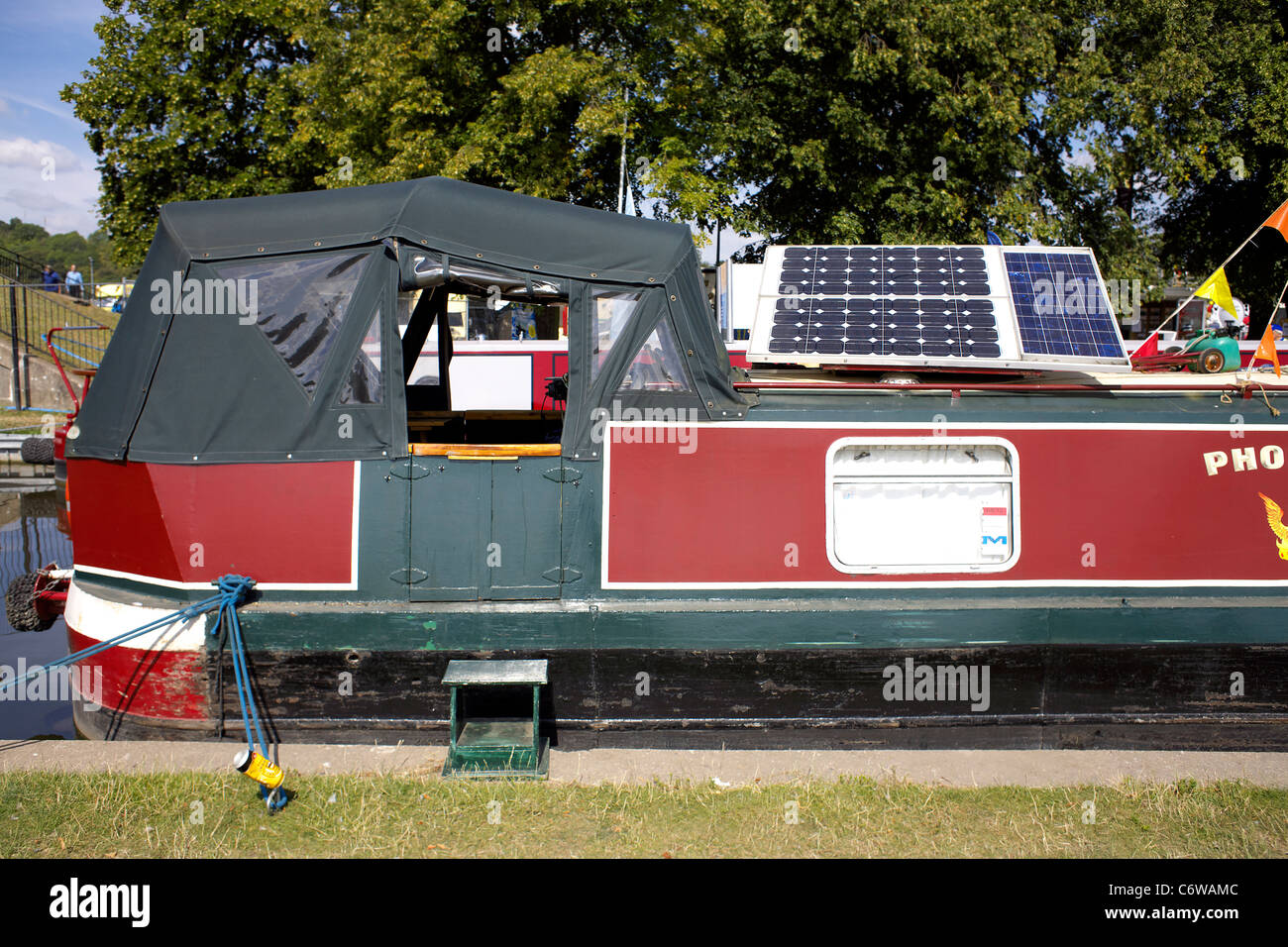 Narrowboat roof hi-res stock photography and images - Alamy