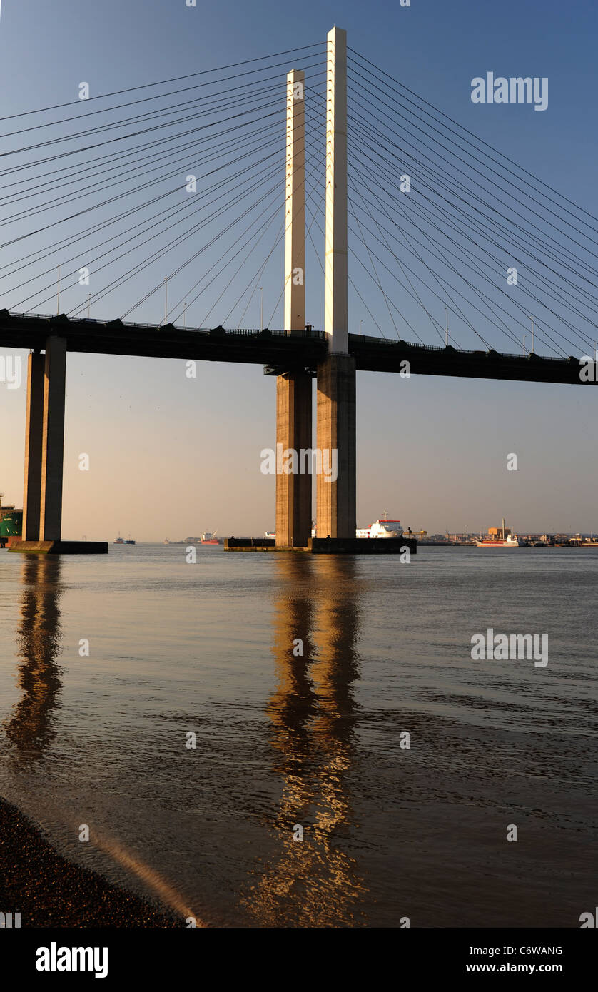 QE2 bridge, Kent Stock Photo - Alamy