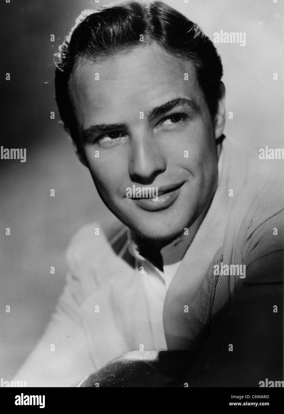 MARLON BRANDO US film actor about 1955 Stock Photo - Alamy