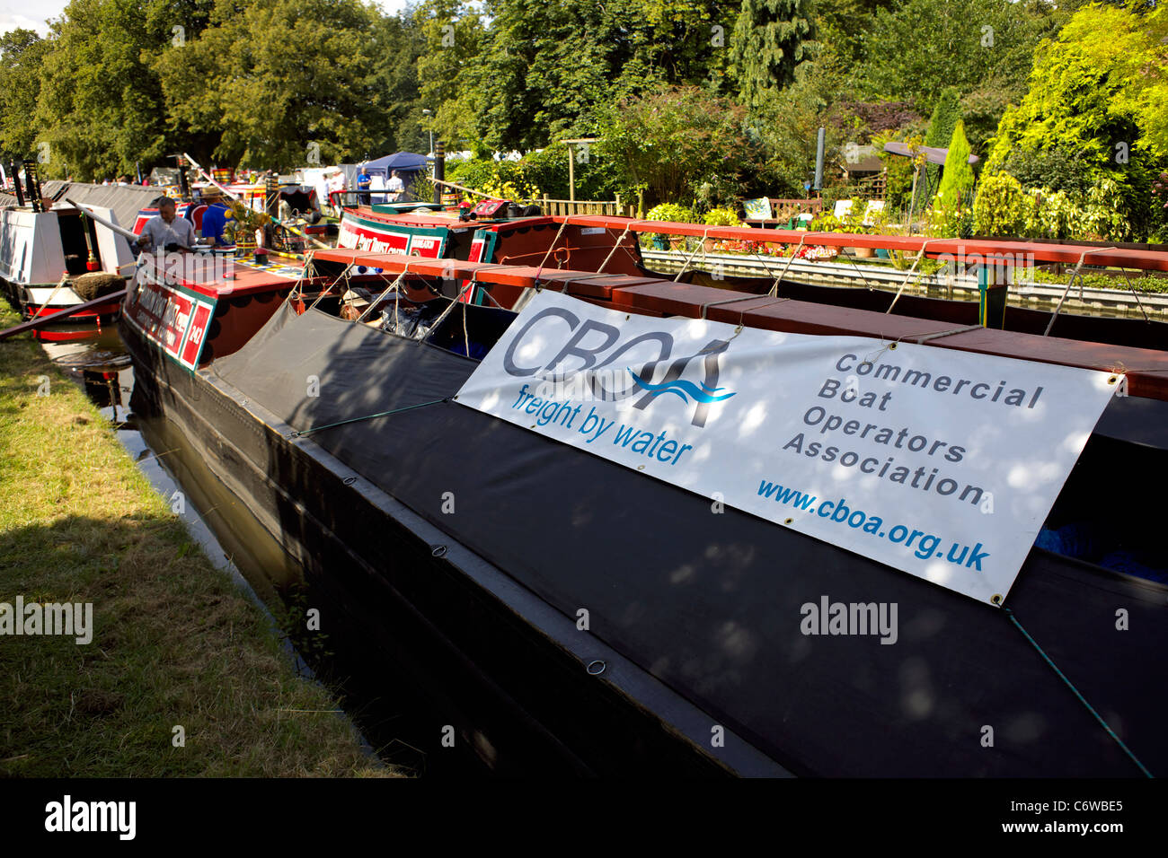 Traditional working narrowboat hi-res stock photography and images - Alamy