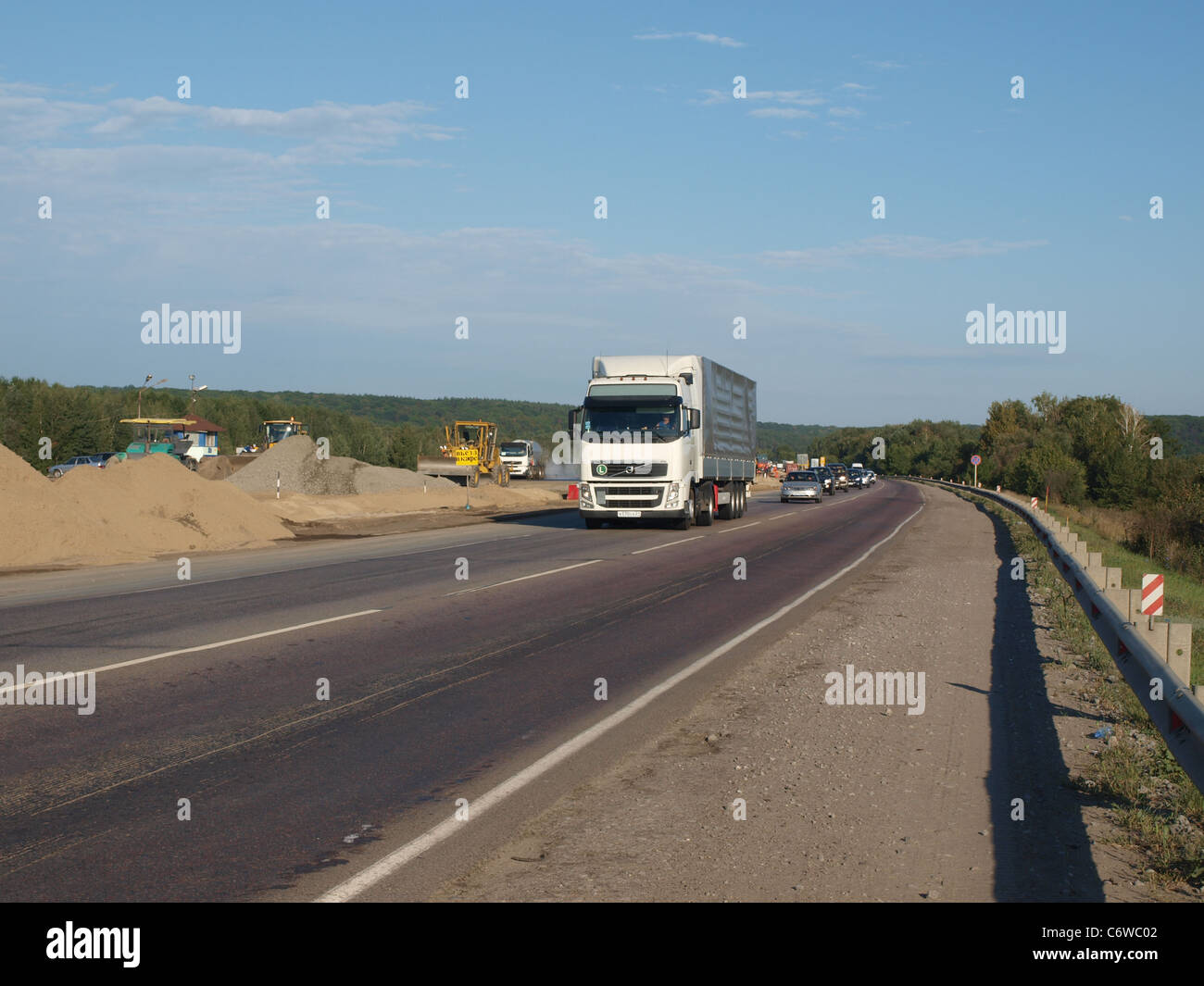Interstate semi truck hi-res stock photography and images - Alamy
