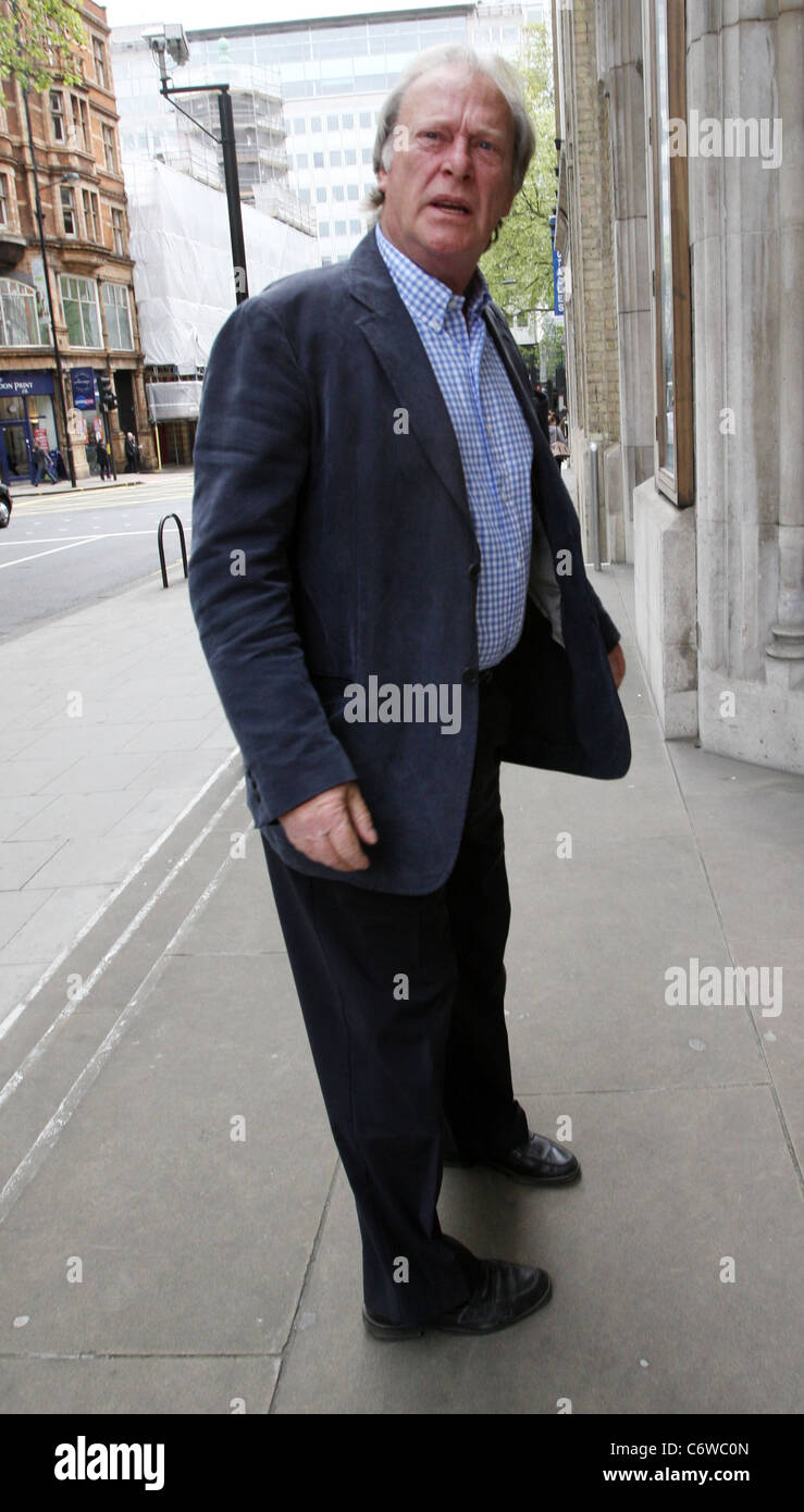 Dennis Waterman Cast of New Tricks arriving at a building to read ...