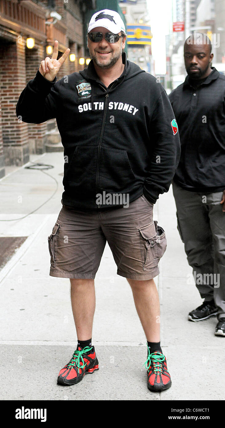 Russell Crowe wearing austrailian Rugby League, South Sydney Rabbitohs ...