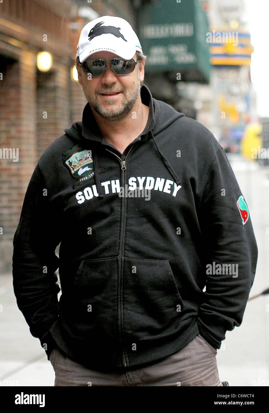 Russell Crowe wearing austrailian Rugby League, South Sydney Rabbitohs ...