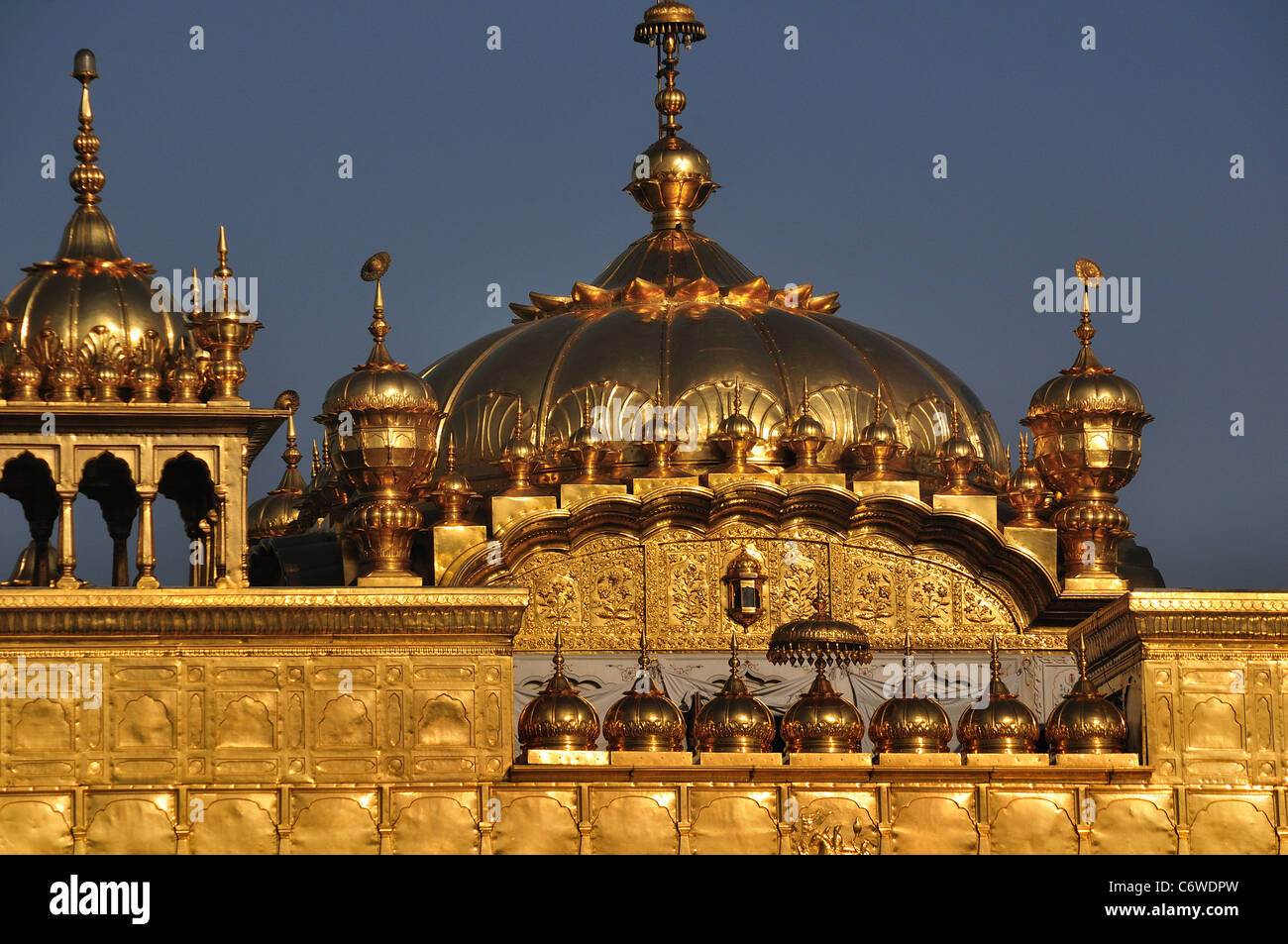 Golden Temple, the holiest Sikh Temple in Amritsar Stock Photo - Alamy