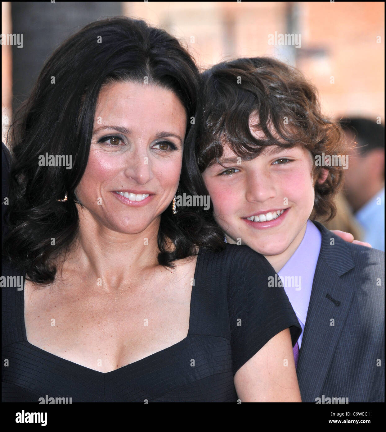 Julia Louis-Dreyfus and her son Charles Julia Louis-Dreyfus is honored ...