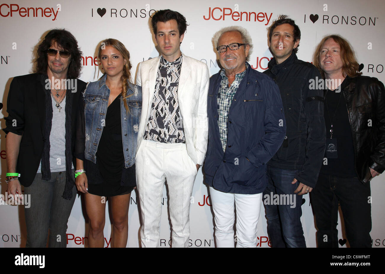 Mick jones foreigner hi-res stock photography and images - Alamy