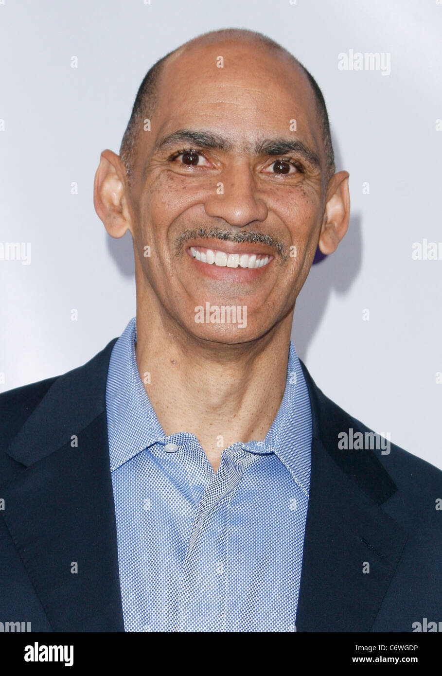 Tony dungy hi-res stock photography and images - Alamy