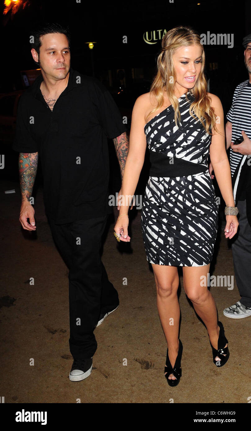 Rob Patterson and Carmen Electra celebrate Carmen's birthday in Miami ...