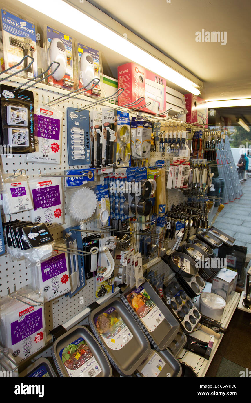 Ironmonger shop hi-res stock photography and images - Alamy