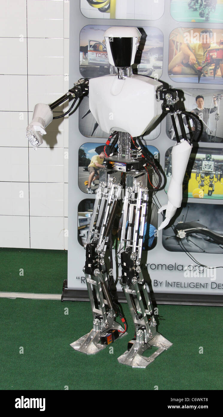 CHARLI the Football Champ Weâ€™ve seen many humanoid robots developed ...