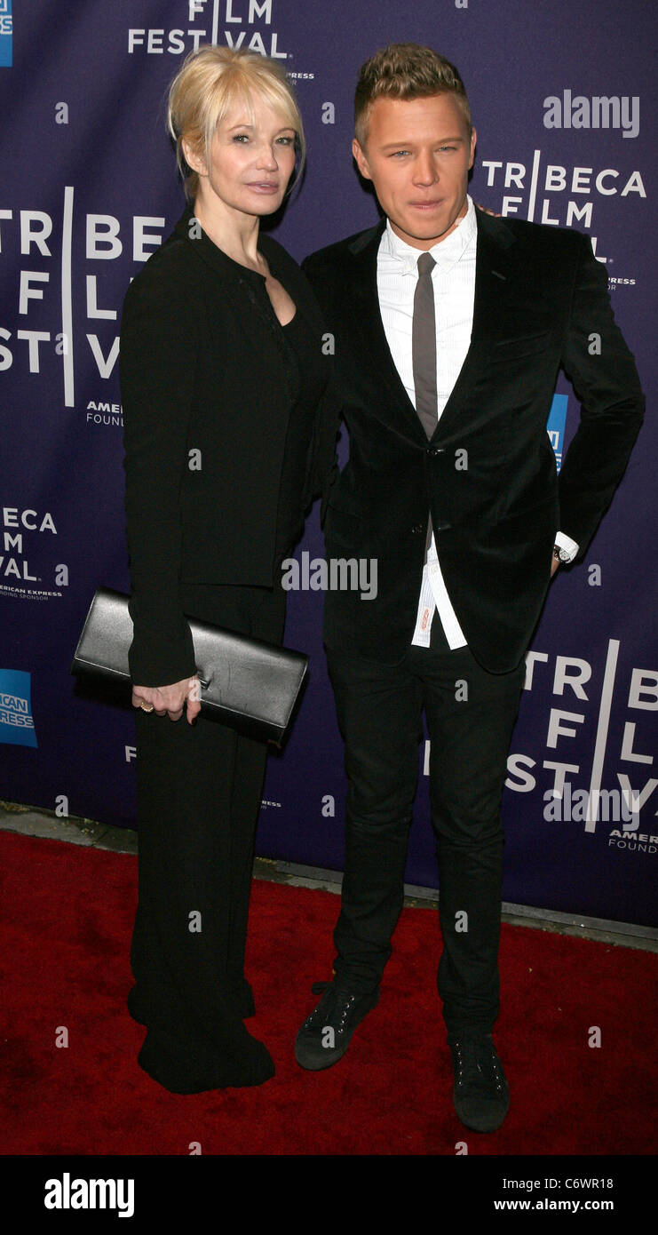Ellen barkin and christopher egan hi-res stock photography and images ...