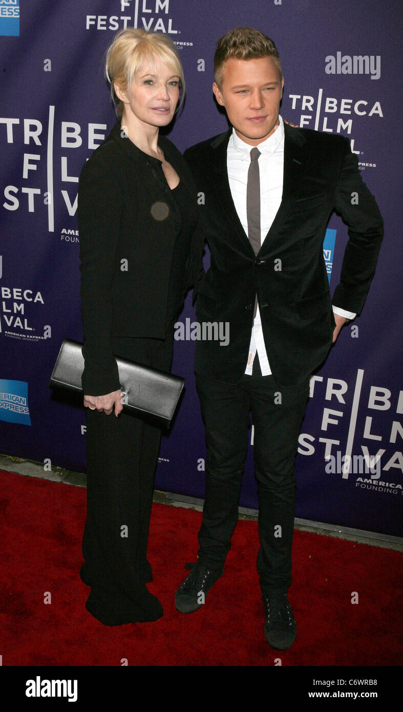 Christopher Egan Letters To Juliet