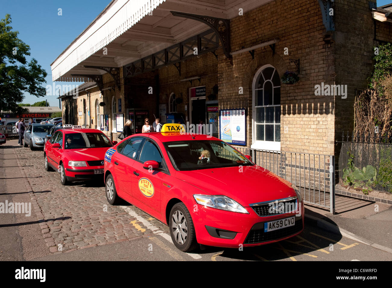 Huntingdon railway hi-res stock photography and images - Alamy