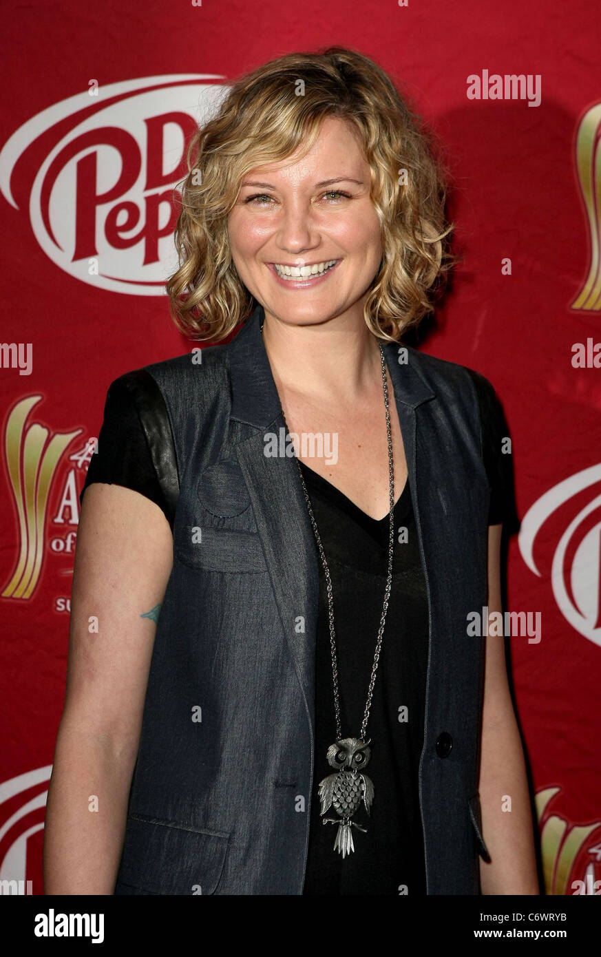 Jennifer Nettles at the Sugarland Press Conference at MGM Grand Resort ...