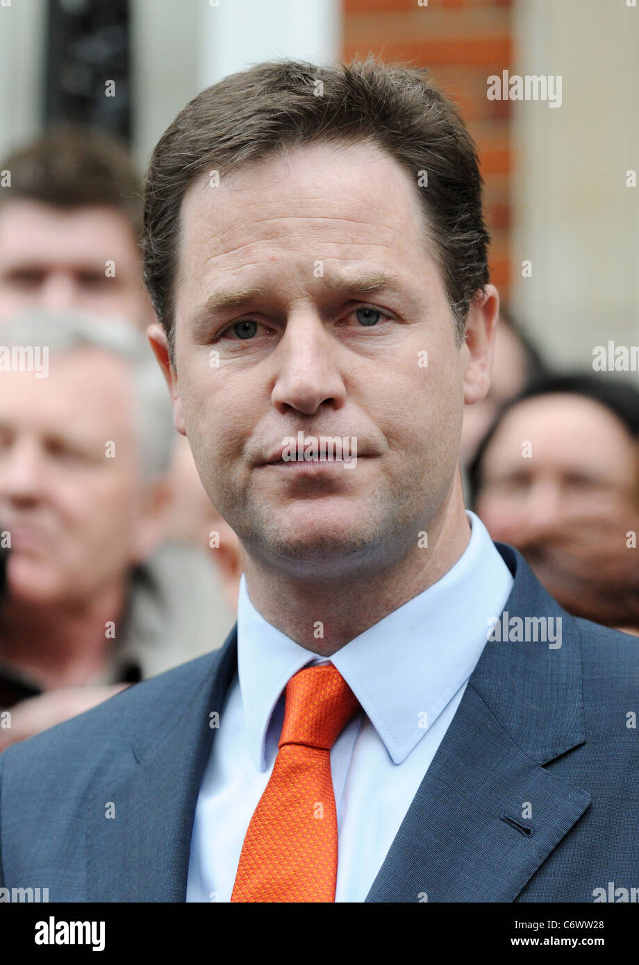 Nick Clegg speaks to the media at Liberal Democrat headquarters in ...