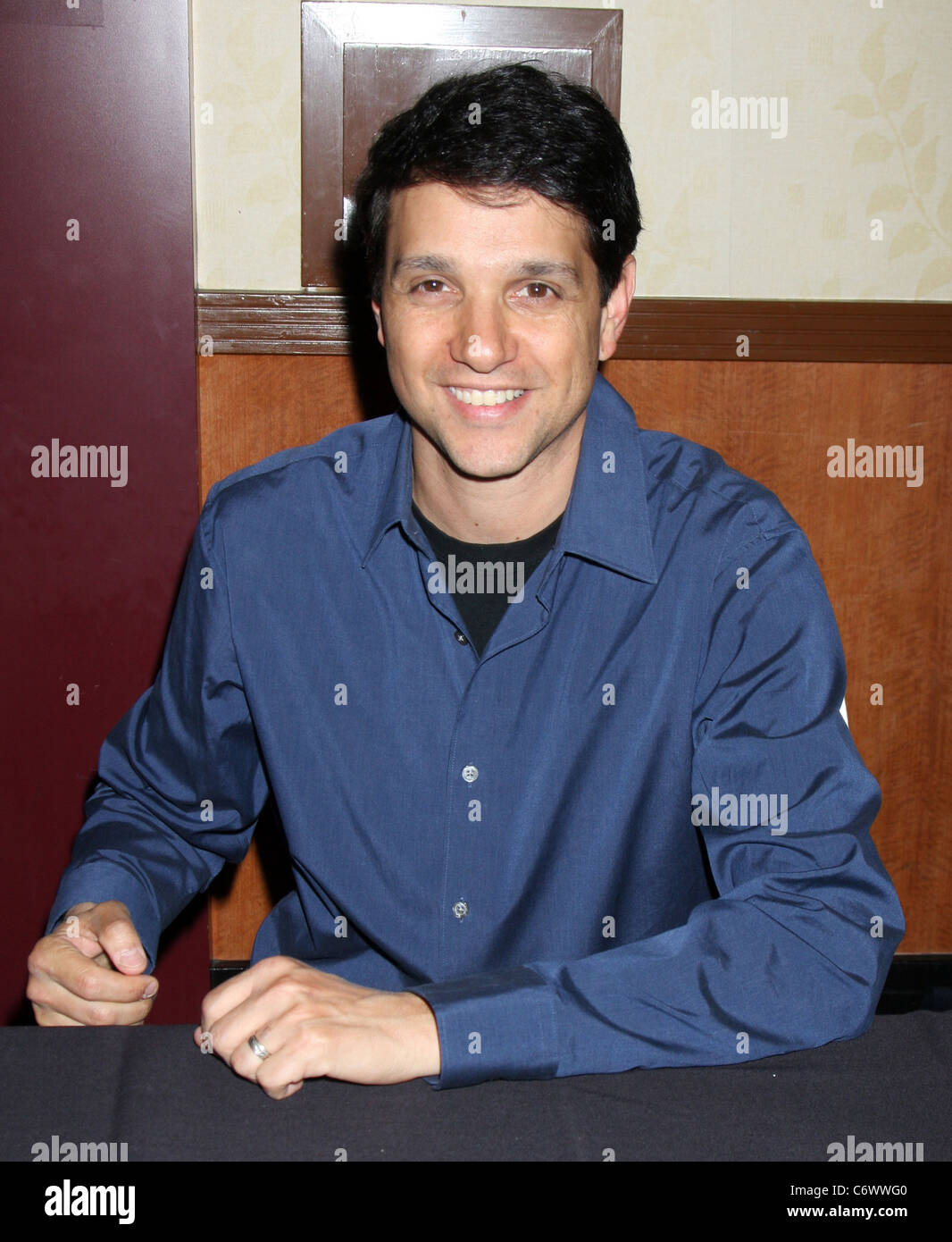 Ralph macchio 2010 hi-res stock photography and images - Alamy