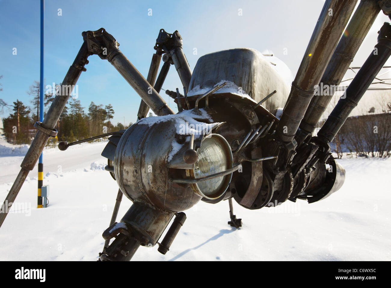 MECHANIC MONSTER MOSQUITO This huge insect has become an odd fixture in ...