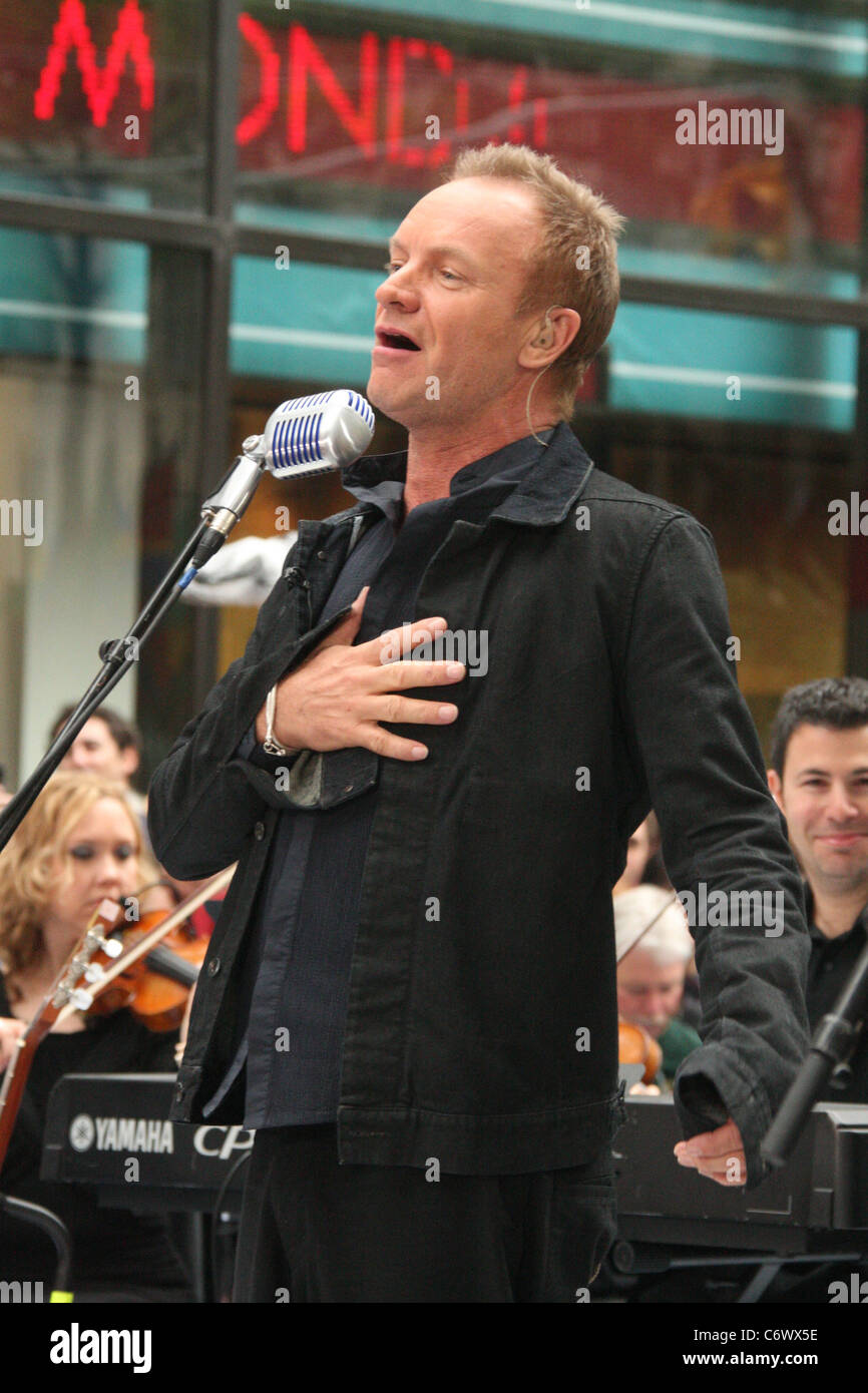 Sting aka gordon sumner performing hi-res stock photography and images ...